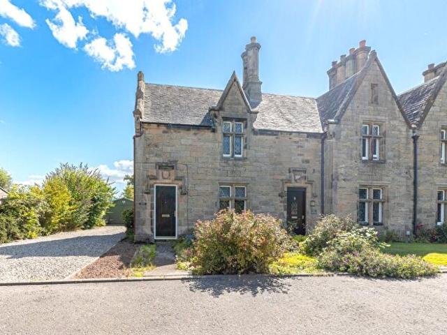 2 Bedroom End Of Terrace House To Rent In Norend, Dunmore, Falkirk, FK2