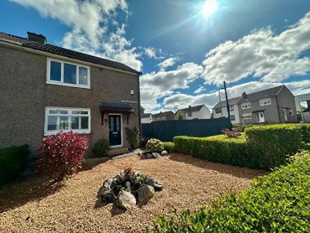 2 Bedroom End Of Terrace House To Rent In, Redwood Place, P26
