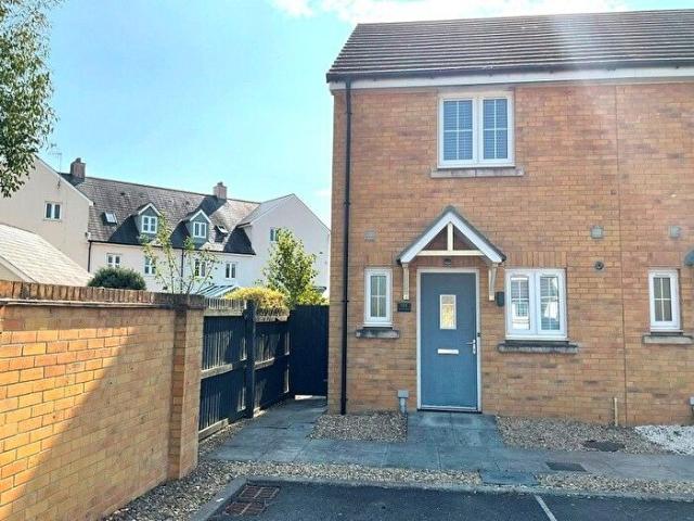 2 Bedroom End Of Terrace House To Rent In Rhes Brickyard Row, Llanelli, Carmarthenshire SA15