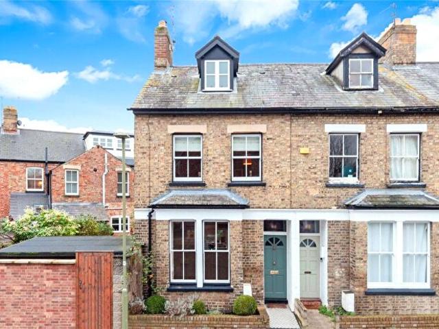 2 Bedroom End Of Terrace House To Rent In Short Let, OX2