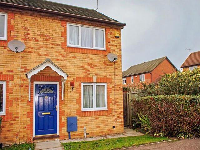 2 Bedroom End Of Terrace House To Rent In Sorrell Drive, Newport Pagnell, Milton Keynes, Bucks, MK16