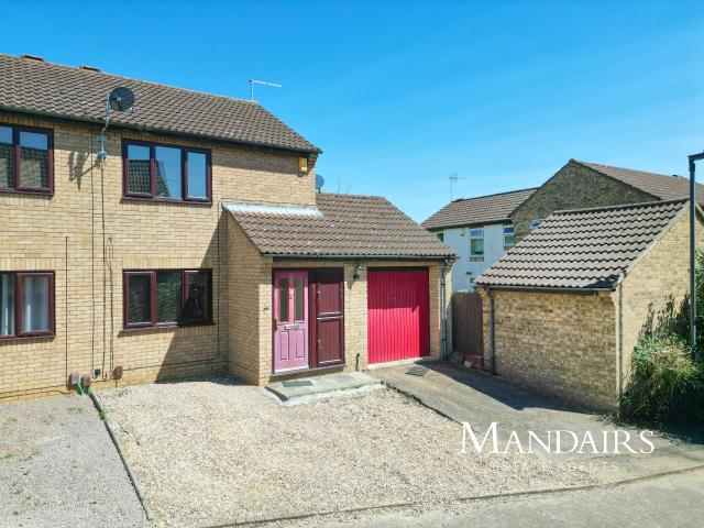 2 bedroom end of terrace to rent