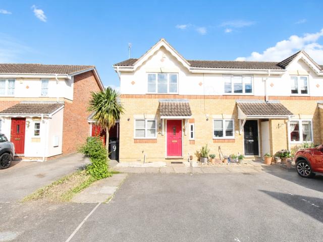 2 Bedroom End Of Terrace To Rent £1,650 pcm