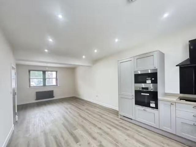 2 bedroom End Terrace House to rent, Catherine Street, Whiteha.