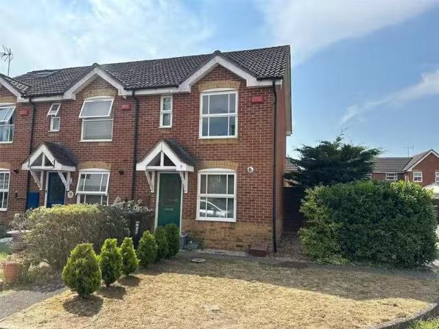 2 bedroom End Terrace House to rent, Dupre Close, Cippenham, S.