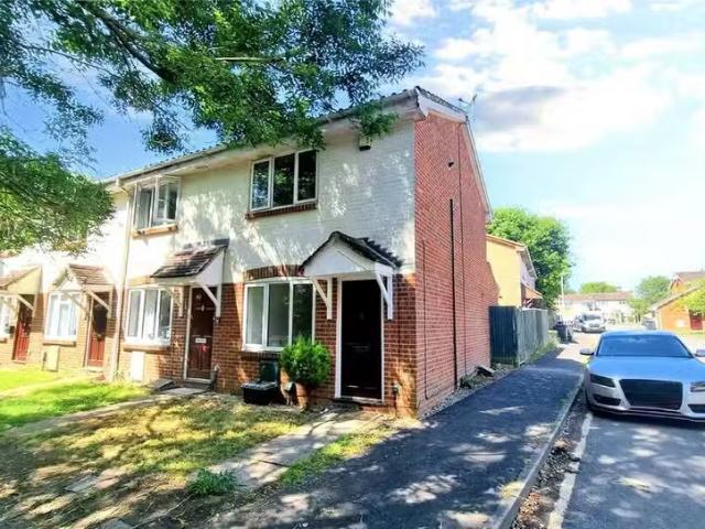 2 bedroom End Terrace House to rent, Hales Park, Hemel Hempste.