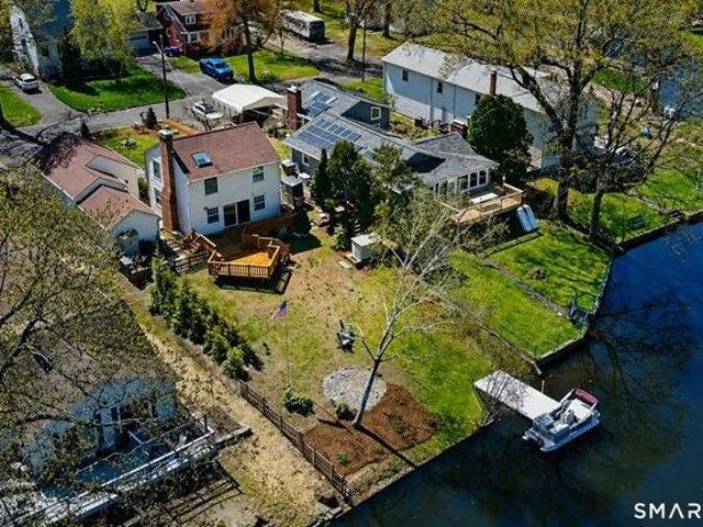 2 bedroom, Enfield CT 06082 LS102562818