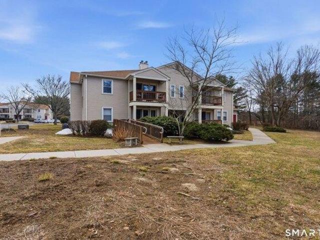 2 bedroom, Enfield CT 06082 LS102564752