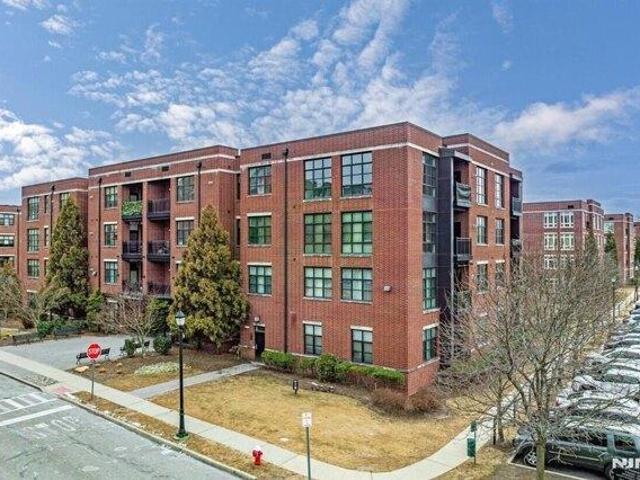 2 bedroom, Englewood NJ 07631 103624954