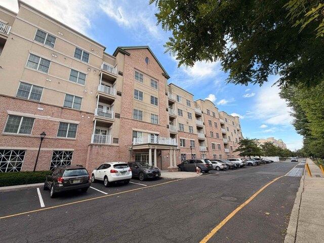 2 bedroom, Englewood NJ 07631 105157253