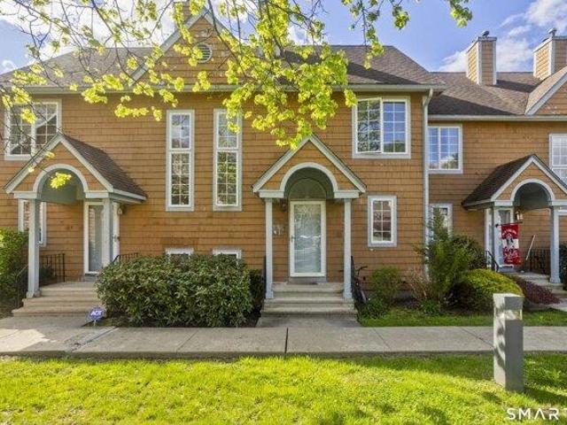 2 bedroom, East Windsor CT 06016 104834402