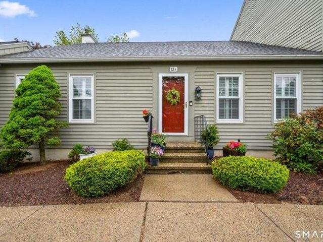 2 bedroom, East Windsor CT 06088 102593928