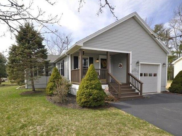 2 bedroom, East Bridgewater MA 02333 LS102280878