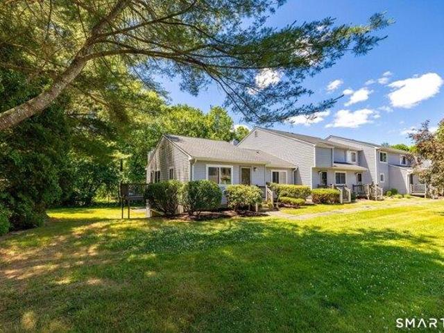 2 bedroom, East Granby CT 06026 104834096