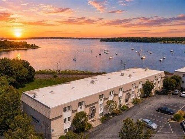 2 bedroom, East Greenwich RI 02818 105080944
