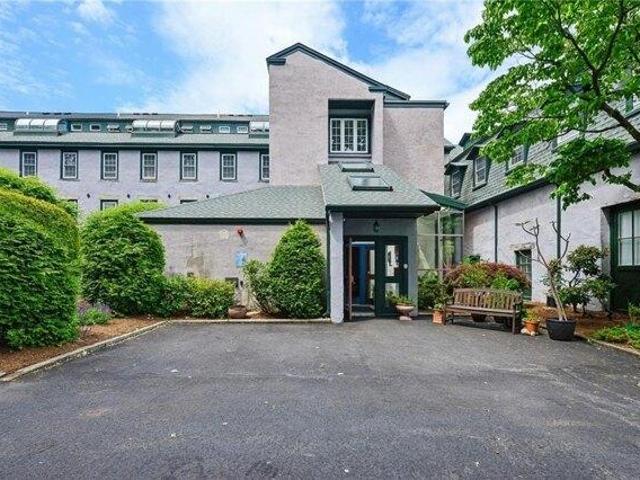 2 bedroom, East Greenwich RI 02818 105081777