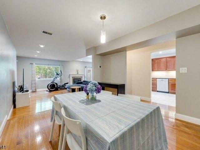2 bedroom, East Hanover NJ 07936 104870153