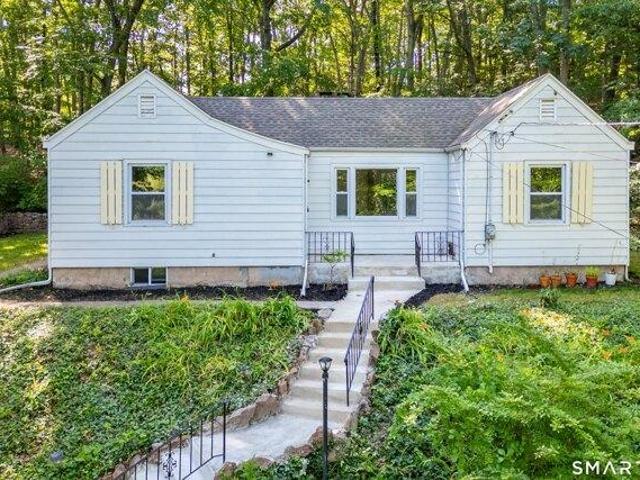 2 bedroom, East Haven CT 06512 104832501