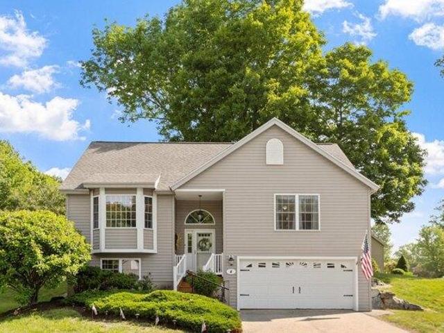 2 bedroom, East Kingston NH 03827 104351121