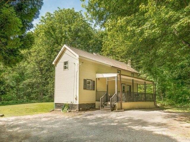 2 bedroom, East Longmeadow MA 01028 104566938