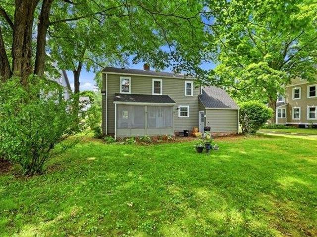 2 bedroom, East Longmeadow MA 01028 105193080