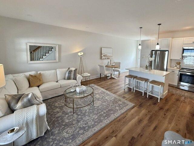 2 bedroom, East Lyme CT 06333 LS102565808
