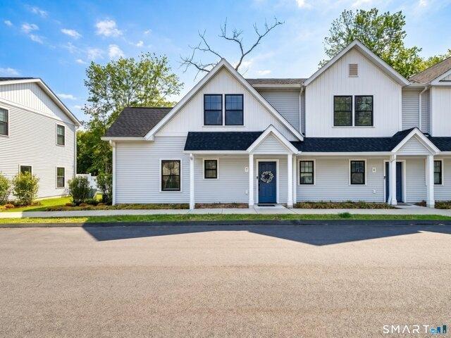 2 bedroom, East Lyme CT 06333 102584207