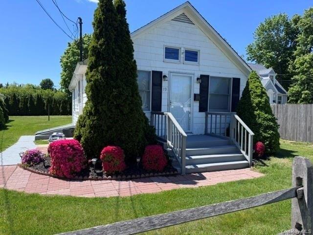 2 bedroom, East Northport NY 11731 103626408