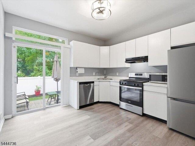 2 bedroom, East Orange NJ 07018 104761907