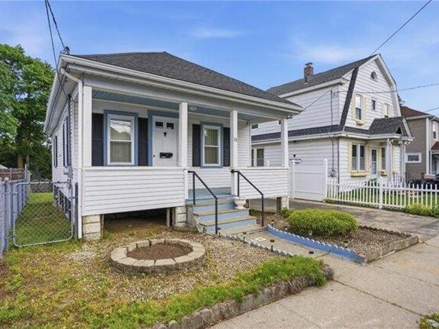 2 bedroom, East Providence RI 02914 103249873