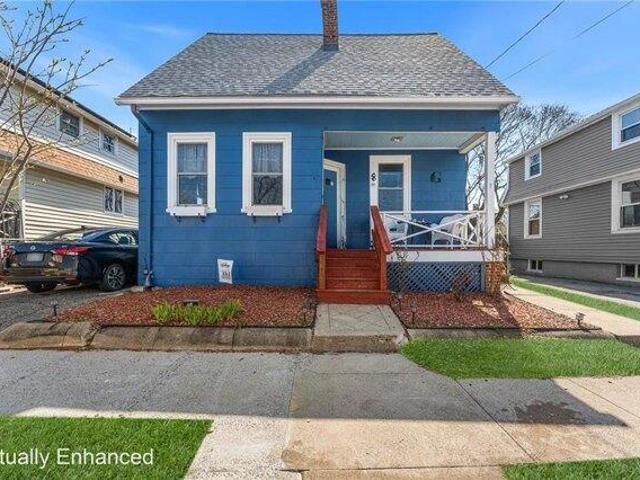 2 bedroom, East Providence RI 02914 104540293