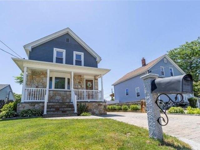 2 bedroom, East Providence RI 02914 104569922