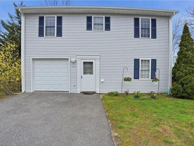 2 bedroom, East Providence RI 02915 104539824