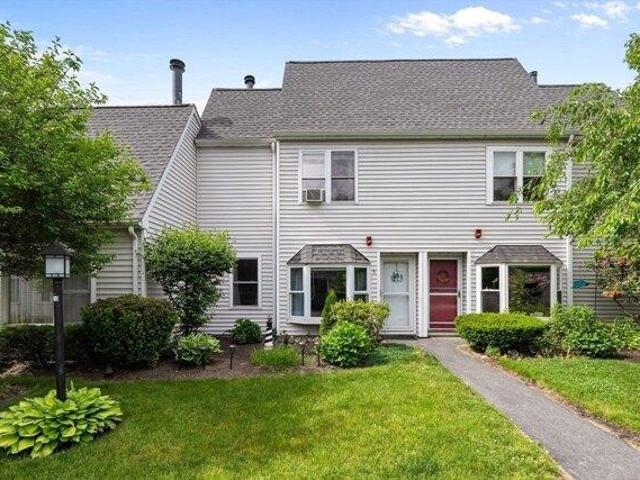 2 bedroom, Easton MA 02356 104791210