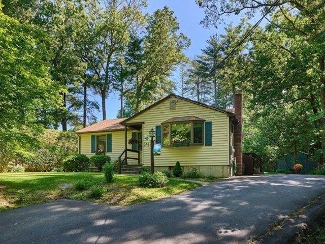 2 bedroom, Easthampton MA 01027 104152067