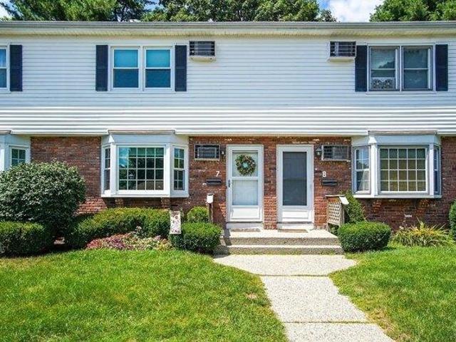 2 bedroom, Easthampton MA 01027 104909696