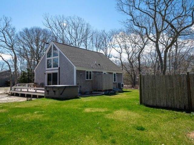 2 bedroom, Edgartown MA 02539 104376890