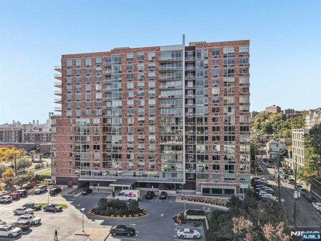 2 bedroom, Edgewater NJ 07020 LS102479164