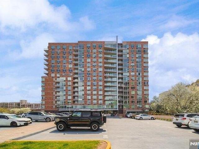 2 bedroom, Edgewater NJ 07020 102583622