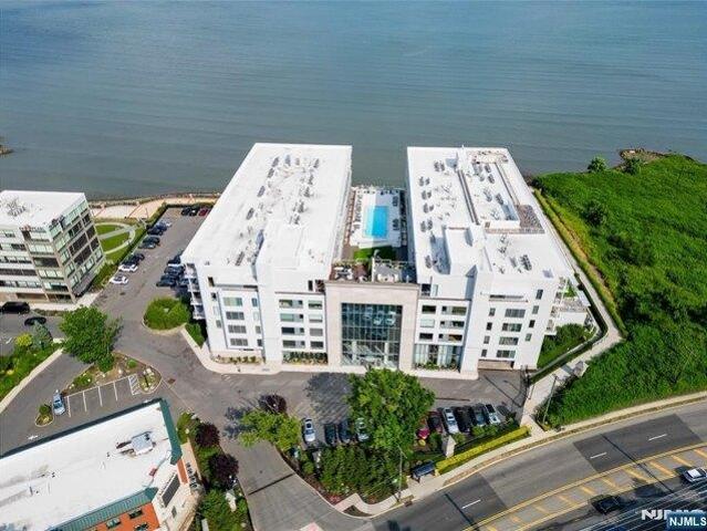 2 bedroom, Edgewater NJ 07020 103160474