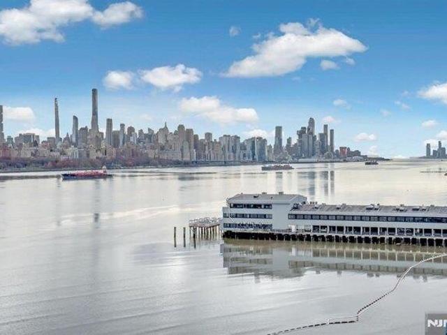 2 bedroom, Edgewater NJ 07020 104571666