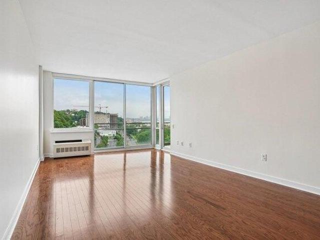 2 bedroom, Edgewater NJ 07020 104538987
