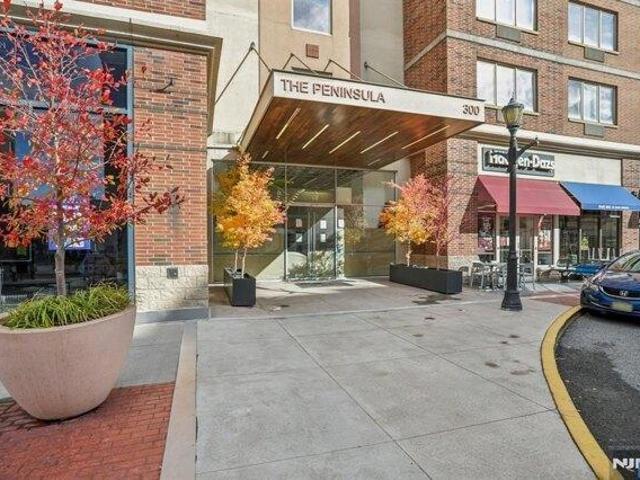 2 bedroom, Edgewater NJ 07020 104654333