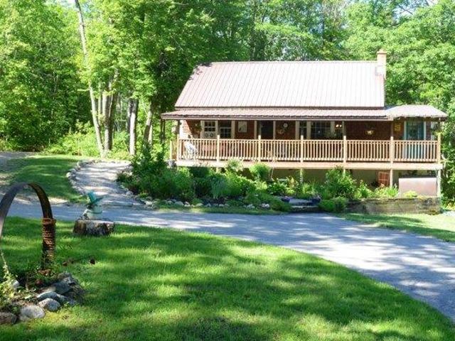2 bedroom, Effingham NH 03882 104331955