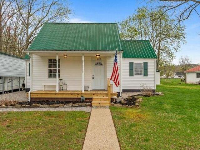 2 bedroom, Eleanor WV 25070 LS89350578