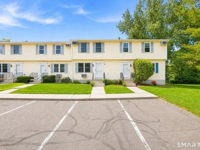 2 bedroom, Ellington CT 06029 104514018