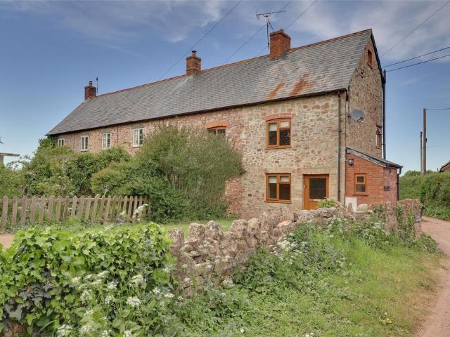 2 bedroom equestrian facility for sale