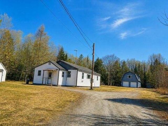 2 bedroom, Etna ME 04434 105105440