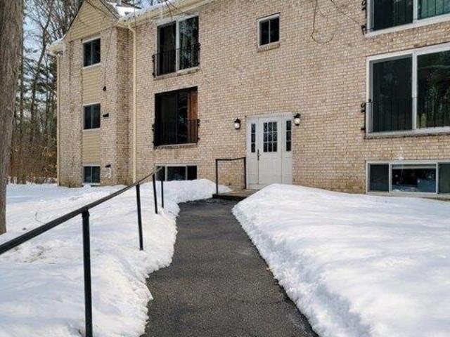 2 bedroom, Exeter NH 03833 102212222