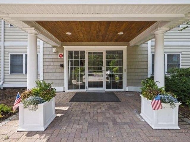 2 bedroom, Exeter NH 03833 104007737